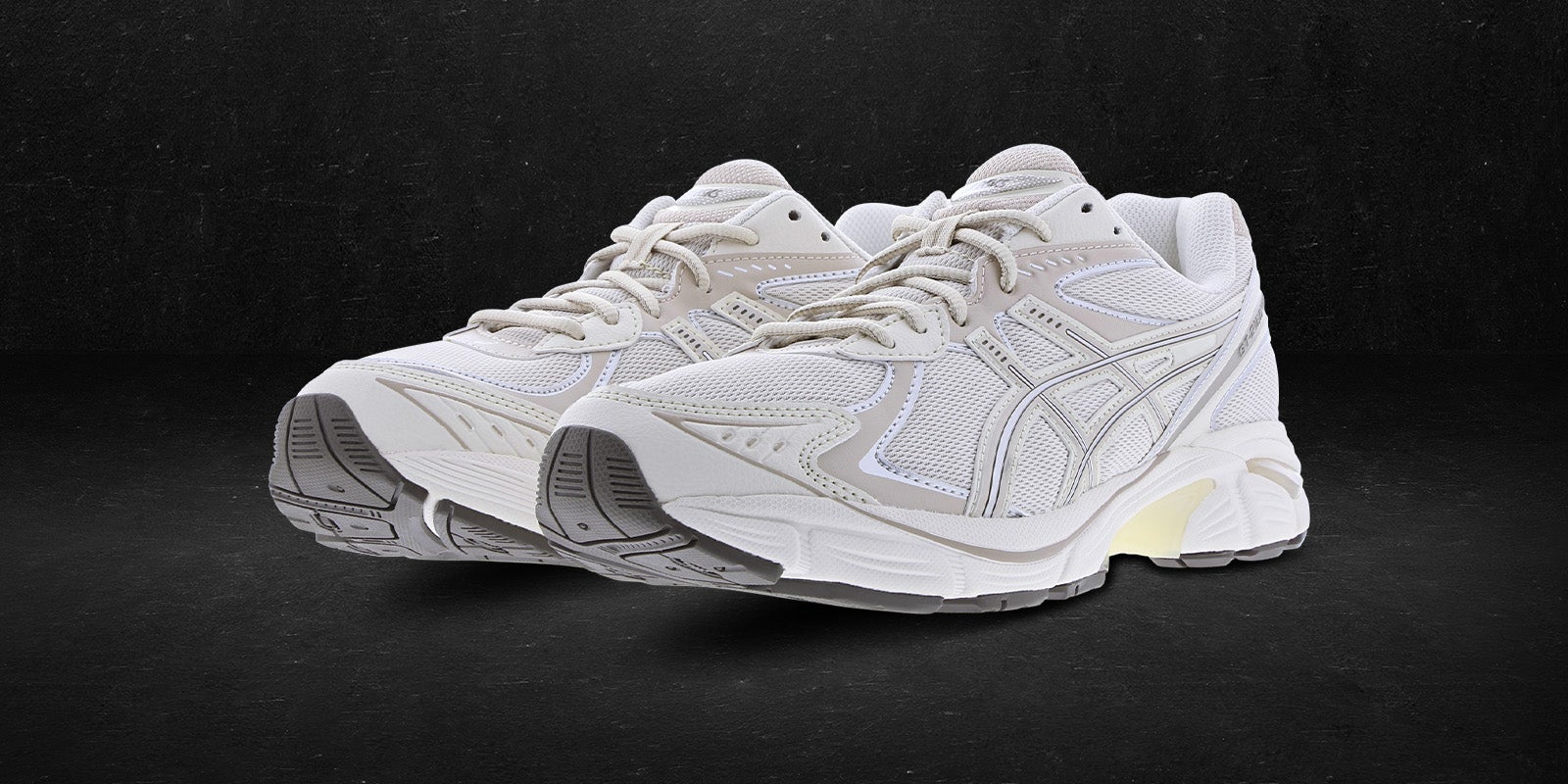 Top 5 White Trainers | Foot Locker Ireland